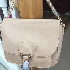 Pink Haley | Bags | Cross Body Hand Bag With Golden Chain | Poshmark